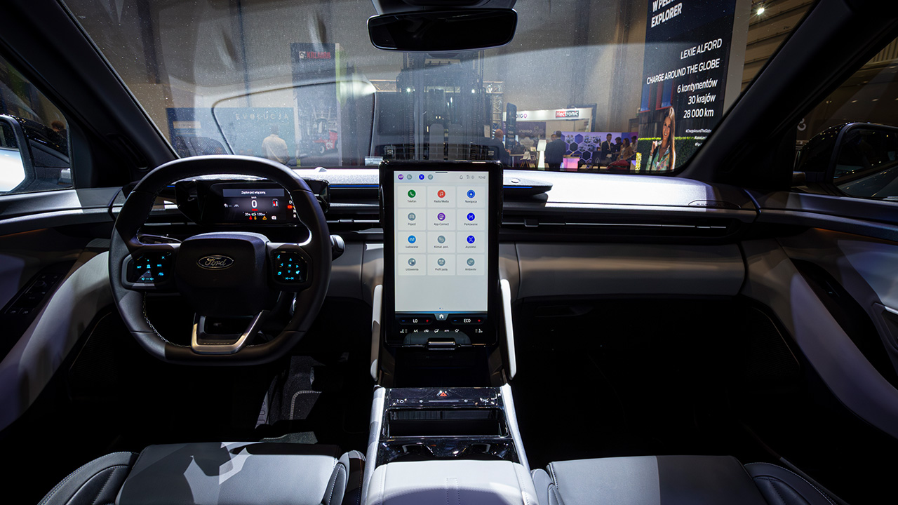 Elektryczny Ford Explorer: amerykański styl i europejska innowacja